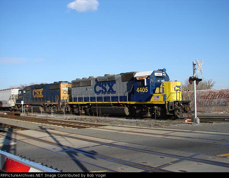 CSX 4405 & 2814
